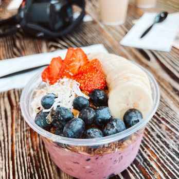 SUTTON’S DELI - Updated December 2025 - 56 Photos & 88 Reviews - 140 N ...