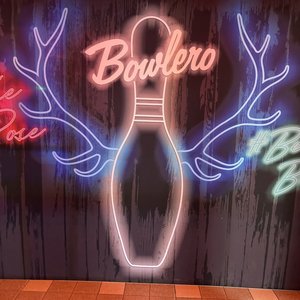 BOWLERO MURRIETA - 125 Photos & 108 Reviews - 40440 California Oaks Rd ...