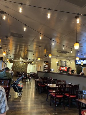 HIGHWAY HOUSE RESTAURANT & BAR - Updated November 2025 - 194 Photos ...