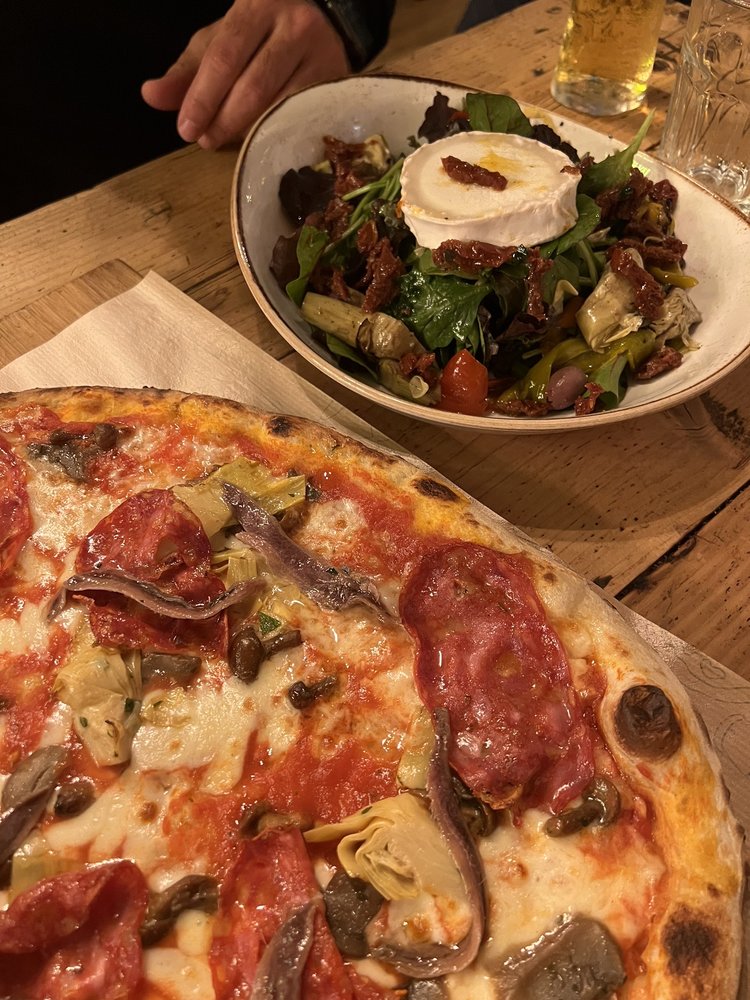 VIP VERY ITALIAN PIZZA - Updated August 2024 - 54 Photos & 41 Reviews ...