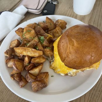 MAGPIE DINER - Updated October 2024 - 199 Photos & 162 Reviews - 85 ...