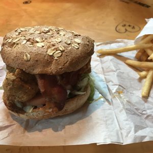 GUS’S GYROS - 23 Photos & 49 Reviews - Burgers - 2100 Douglas Ave ...