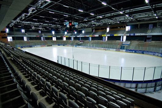 SCHWENNINGER WILD WINGS - HELIOS ARENA - Zum Mooswäldle 7-9, Villingen ...