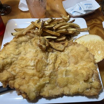 SIDELINES SPORTS BAR & GRILL - Updated January 2026 - 107 Photos & 238 ...