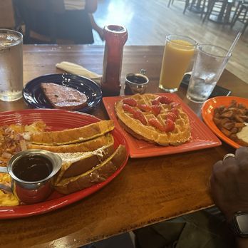 GAILEY’S BREAKFAST CAFE - Updated July 2024 - 301 Photos & 373 Reviews ...