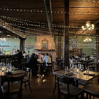 PIGNETTI’S WACO - Updated August 2024 - 72 Photos & 99 Reviews - 401 S ...