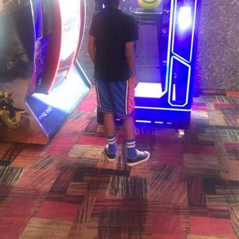 UNIVERSAL LANES - Updated December 2025 - 11 Photos & 39 Reviews - 2101 ...