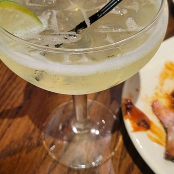 FISHBONE’S - Updated July 2025 - 534 Photos & 717 Reviews - 400 Monroe ...