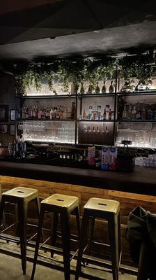 LOCALS ONLY - Updated November 2025 - 72 Photos & 54 Reviews - 589 King ...