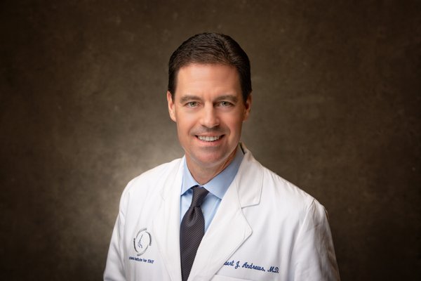 ROBERT J ANDREWS, MD - Updated December 2025 - 13 Reviews - 5670 ...