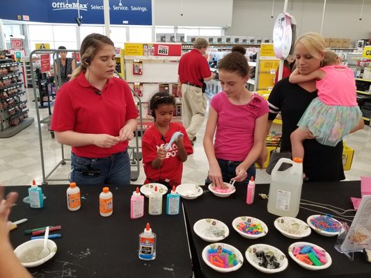 OFFICEMAX - Updated October 2025 - 11 Photos - 7231 Roosevelt Blvd ...