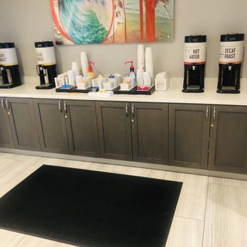 HAMPTON INN LONG BEACH AIRPORT - Updated December 2025 - 205 Photos ...