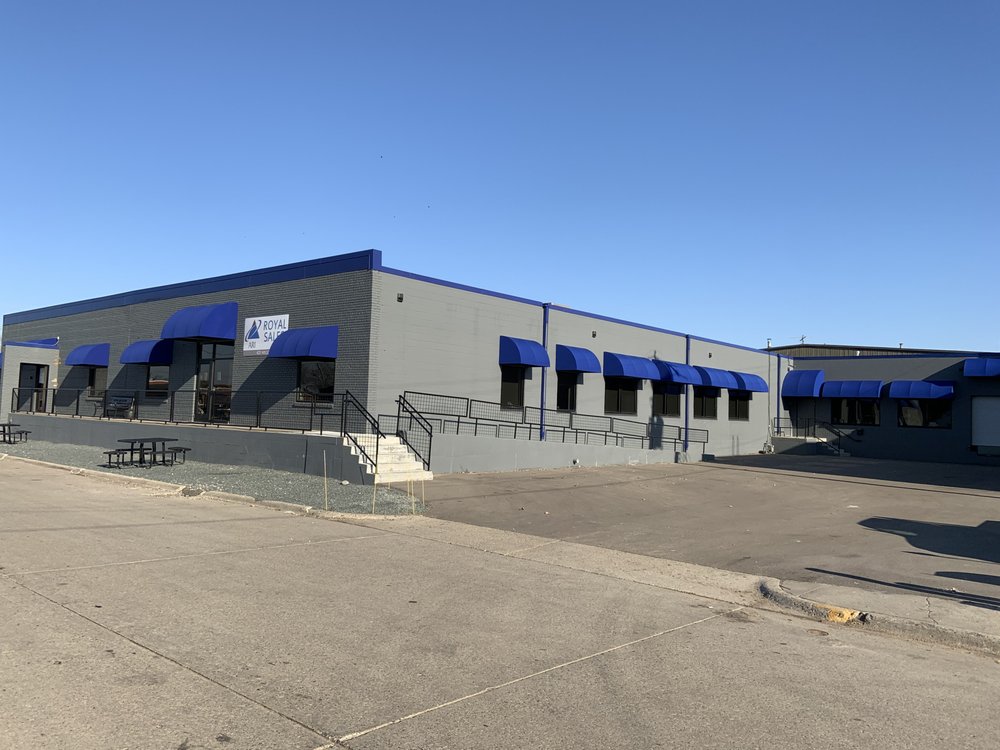 ROYAL SALES - Updated May 2025 - 425 Wilson St NE, Minneapolis ...