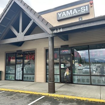 YAMA SI JAPANESE KITCHEN - Updated November 2025 - 66 Photos & 39 ...