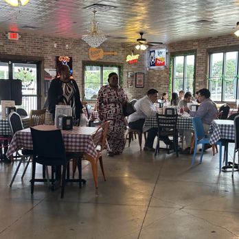 GUS’S WORLD FAMOUS FRIED CHICKEN - HOUSTON - Updated May 2024 - 173 ...