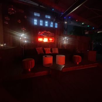 WIGGLE ROOM AUSTIN - Updated April 2025 - 39 Photos & 32 Reviews - 612 ...