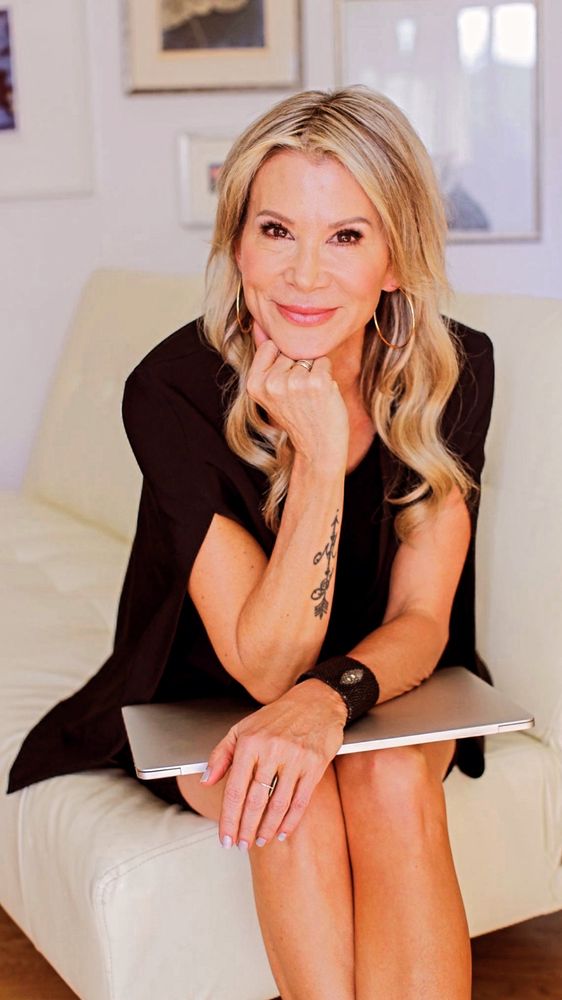 SUSAN RINELL- COMPASS - Updated June 2024 - Contact Agent - 439 N ...