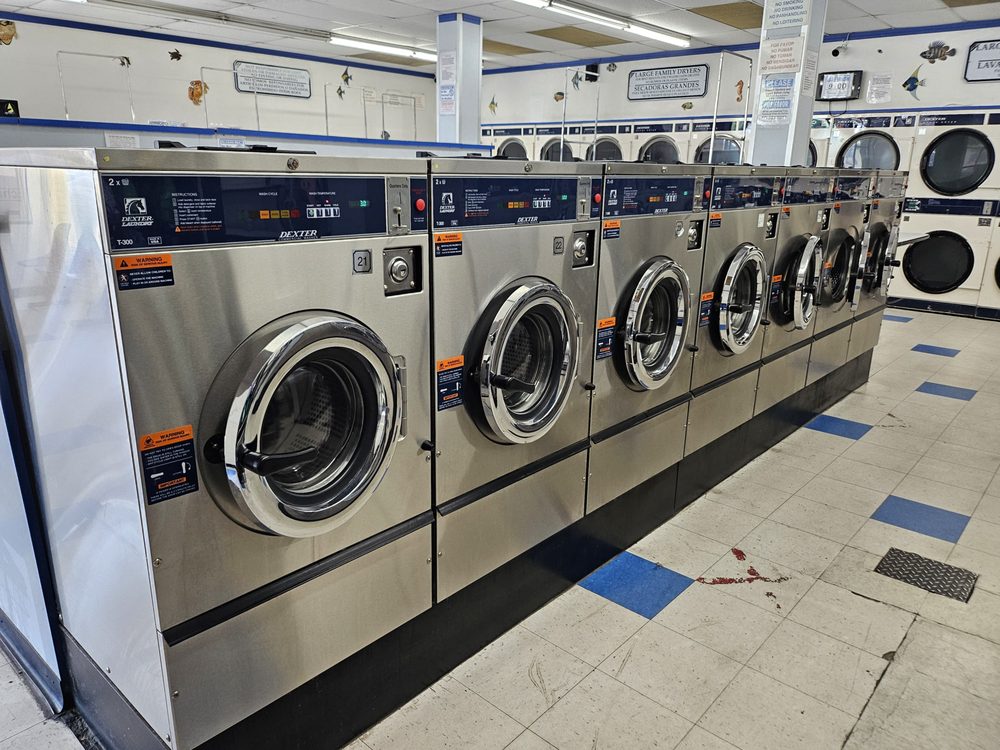 COIN LAUNDRY LAVANDERIA - Updated January 2026 - 18 Photos & 17 Reviews ...