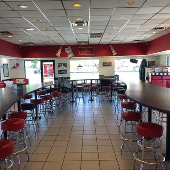 ICEBERG DRIVE INN - Updated August 2025 - 139 Photos & 220 Reviews ...