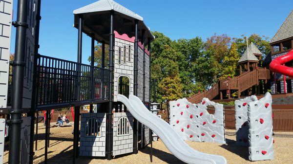 MANDERACH PARK - Updated November 2025 - 21 Photos & 17 Reviews ...