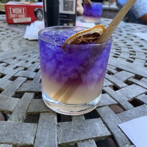 THE WELLBORN - 491 Photos & 144 Reviews - Lounges - 211 N Lucerne Cir ...