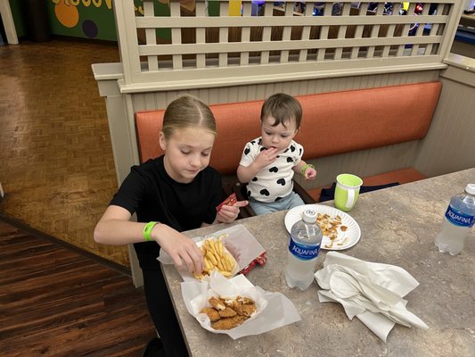 GIGGLEBERRY FAIR - Updated October 2025 - 111 Photos & 92 Reviews - 167 ...