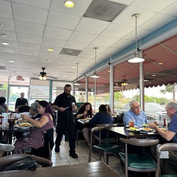 HERITAGE FAMILY PANTRY - Updated August 2025 - 1327 Photos & 1194 ...