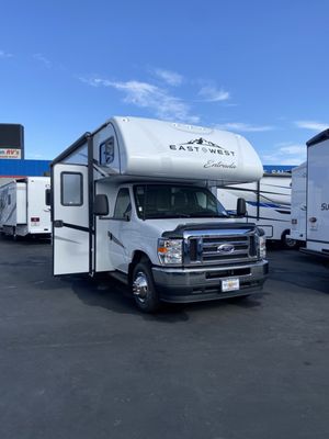 MIKE THOMPSON’S RV SUPER STORE - Updated January 2025 - 186 Photos ...