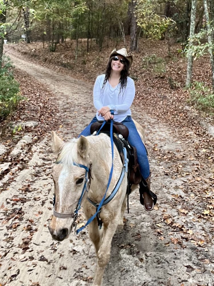 HILLTOP RIDING STABLE - Updated December 2025 - 12 Photos & 12 Reviews ...