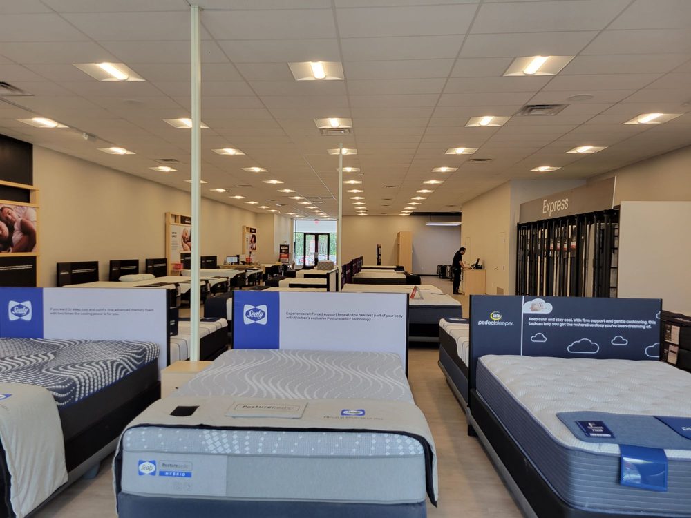 MATTRESS FIRM STUDIO CITY - Updated April 2026 - 18 Photos & 42 Reviews ...