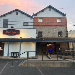 YAGER LODGE &RARE - Updated November 2025 - 127 Photos & 17 Reviews ...