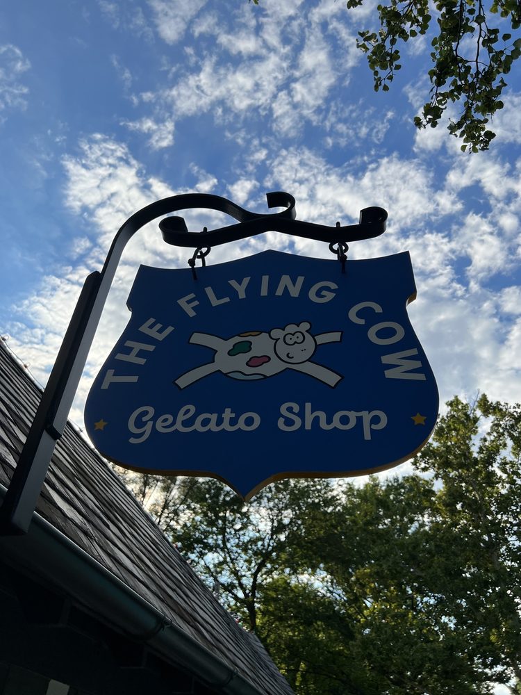 THE FLYING COW - 10 Reviews - 5000 State Line Rd, Westwood Hills ...