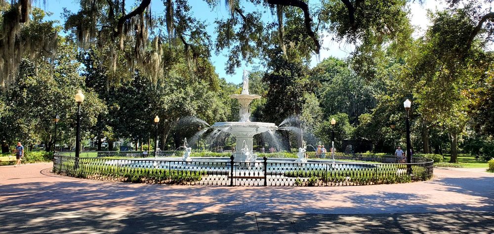 FORSYTH PARK INN - Updated October 2025 - 122 Photos & 73 Reviews - 102 ...