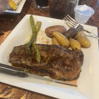 SALOON 27 STEAK AND SEAFOOD - Updated January 2026 - 10 Photos & 11 ...