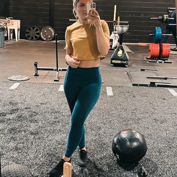 DMV IRON GYM - Updated October 2025 - 73 Photos & 50 Reviews - 5426 ...