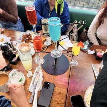 MADRES BRUNCH - Updated October 2025 - 3664 Photos & 3478 Reviews ...