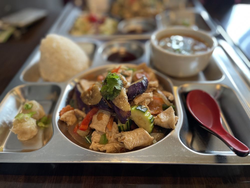 CHOK DEE THAI KITCHEN - Updated October 2025 - 160 Photos & 226 Reviews ...