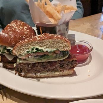 THE CHEESECAKE FACTORY - Updated April 2025 - 927 Photos & 903 Reviews ...