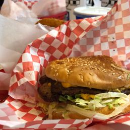 BOOMER’S DRIVE IN - Updated December 2025 - 303 Photos & 568 Reviews ...