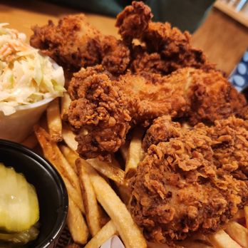 CLUCKERS - Updated December 2025 - 228 Photos & 129 Reviews - 701 S ...