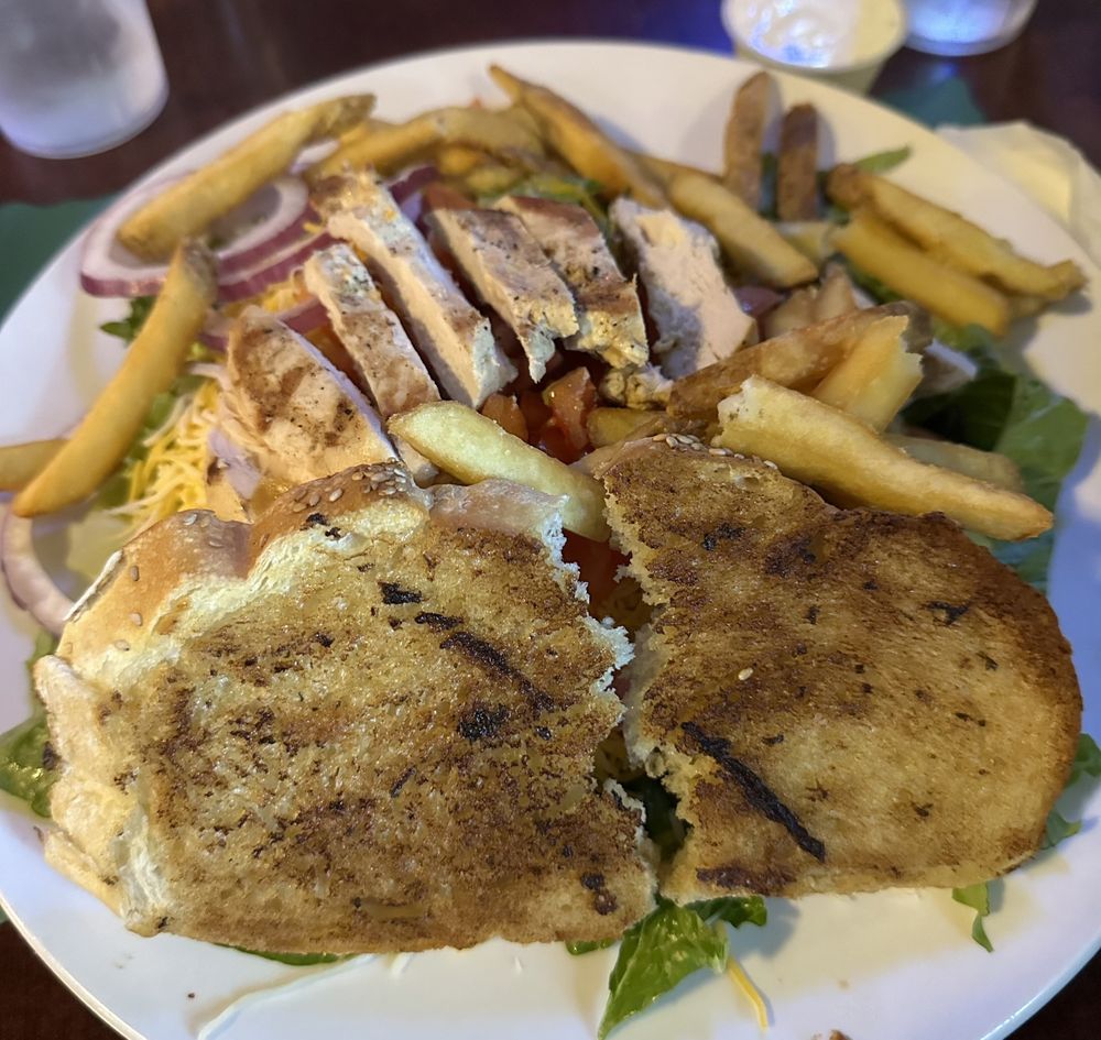 DAVISON ROAD INN - Updated October 2025 - 38 Photos & 48 Reviews - 383 ...