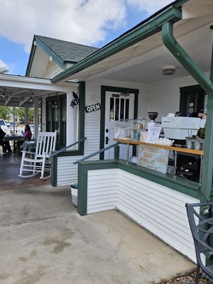 THE GILBERT HOUSE - Updated April 2025 - 409 Photos & 517 Reviews - 397 ...