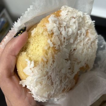 CAPRI CAKES - Updated August 2025 - 84 Photos & 44 Reviews - 306 E ...