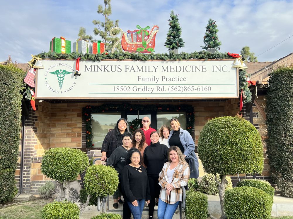 MINKUS FAMILY MEDICINE - Updated October 2025 - 44 Reviews - 18502 ...