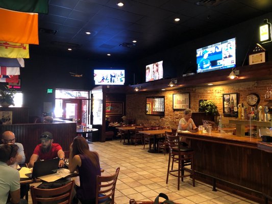 CALLAHAN’S PUB & GRILLE - Updated May 2024 - 119 Photos & 164 Reviews ...