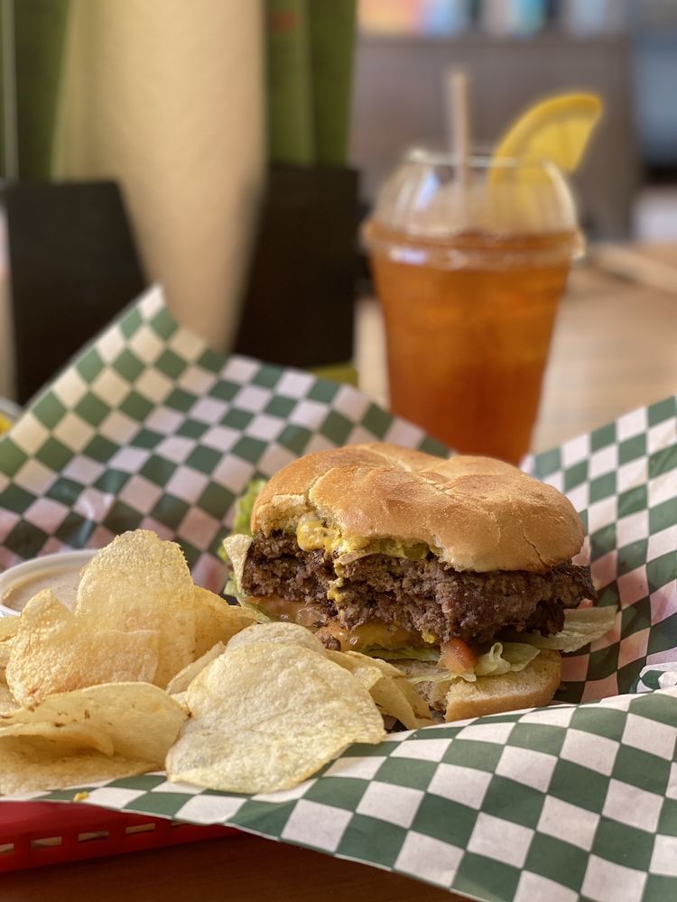 SIDE STREET PUB - Updated December 2025 - 132 Photos & 132 Reviews ...