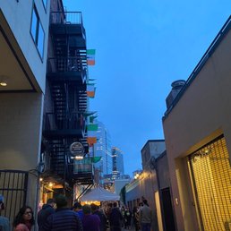 KELLS IRISH RESTAURANT & BAR - Updated January 2026 - 423 Photos & 801 ...