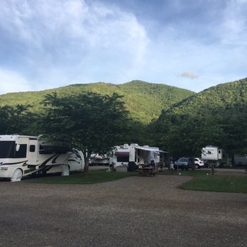 CROSS CREEK RV PARK - Updated January 2026 - 20 Photos - 142 Soaring ...
