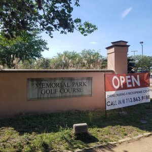 MEMORIAL PARK GOLF COURSE AND DRIVING RANGE - 82 Photos & 46 Reviews ...