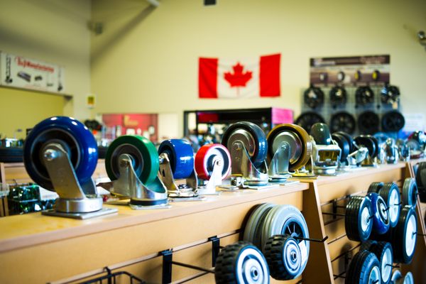 CASTER TOWN - Updated December 2025 - 40 Photos - 10524 -184 Street ...